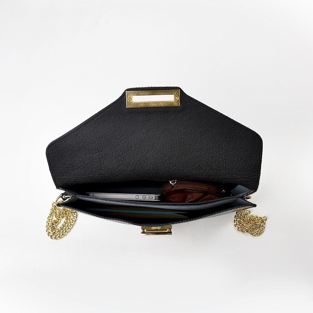 Ruga leather clutches with flap in hair calf Luna. Genovesi. Made in Italy